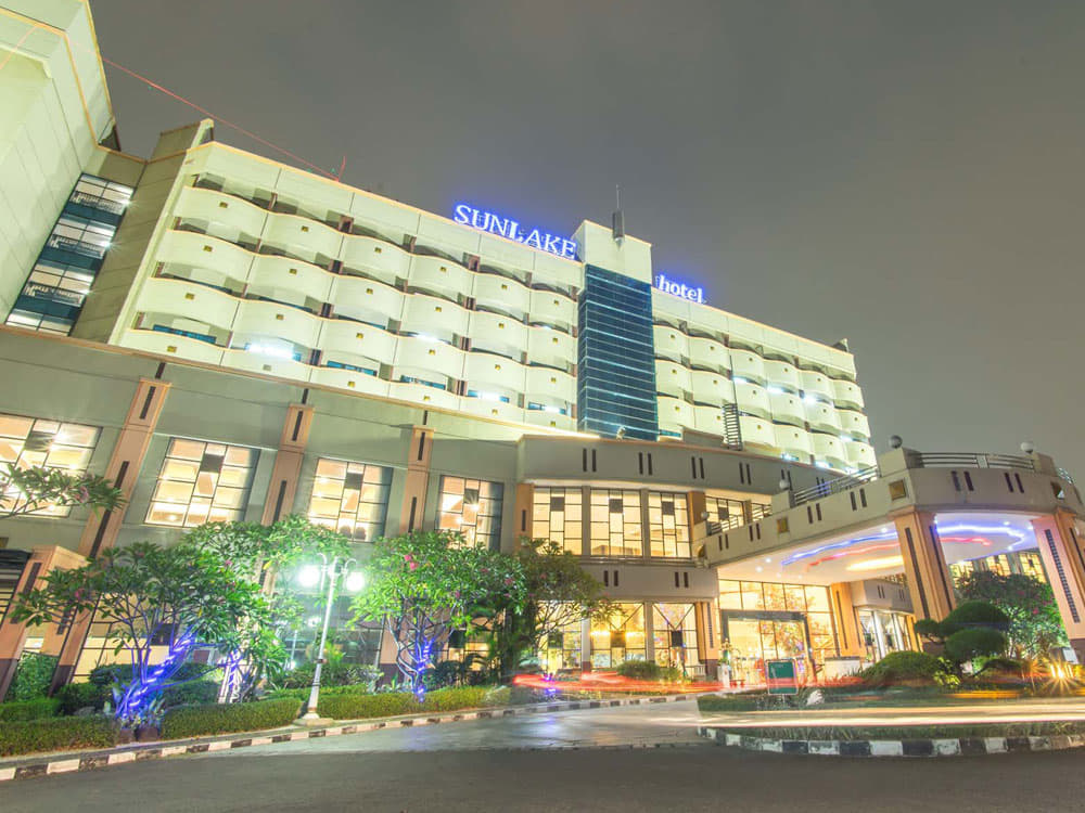 Metro Park View Hotel Semarang | Official Website